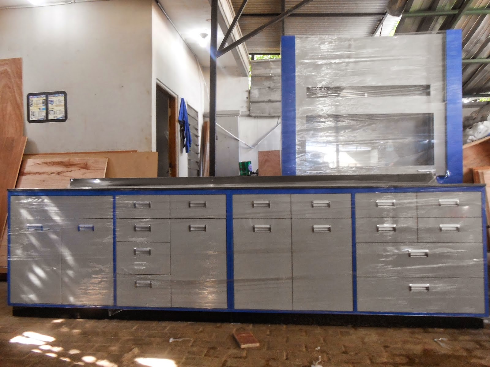 Info Lab - Produsen Furniture Laboratorium